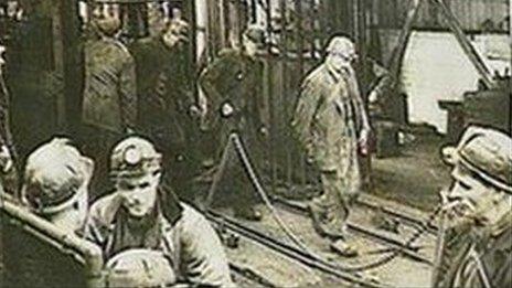 Waterloo Colliery Flood: Monument marks miners rescue - BBC News
