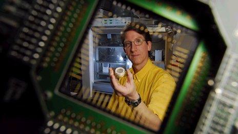 The quest to build a brain in the lab - BBC News