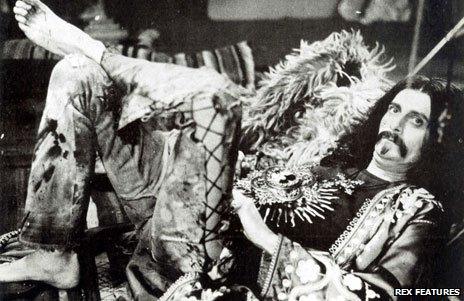 Leaving Australia, a confounding and complex country - BBC News