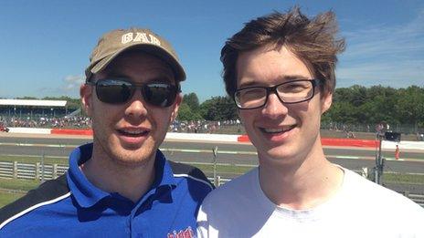 Your view: Rosberg wins British GP amid tyre chaos - BBC News