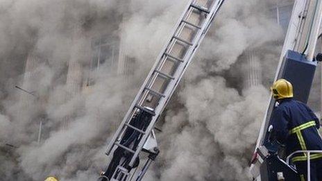 Stephen Hunt firefighter inquest shown film of blaze - BBC News