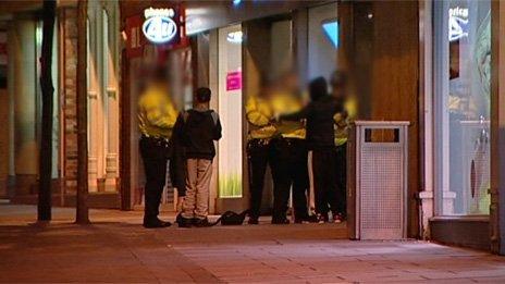 Nottinghamshire Police stop-and-search powers 'need overhaul' - BBC News