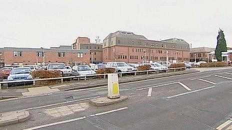 Northern Lincolnshire hospitals introduce 'back to basics' plan - BBC News