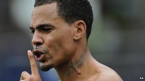 So Solid Crew dropped from Lovebox days before festival - BBC News