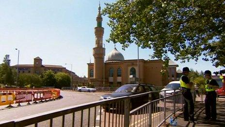 Wolverhampton Mosque: Explosion debris found at site - BBC News