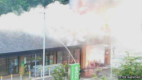 Man arrested after Waitrose fire in Wellington - BBC News