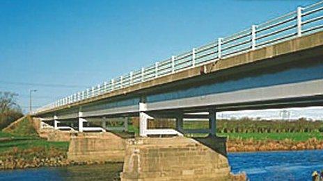 'Historic' toll bridge between Lincolnshire and Nottinghamshire changes ...