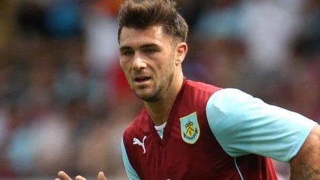 Charlie Austin: QPR sign Burnley striker for undisclosed fee - BBC Sport