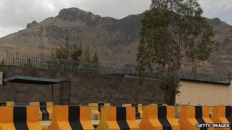 British embassy in Yemen: Closure extended - BBC News