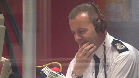 Avon and Somerset Police 'will name officers accused of crimes' - BBC News