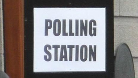 Pre-poll station opens ahead of Jersey elections - BBC News