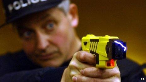 Met Police must 'make the case' for increased Taser use - BBC News