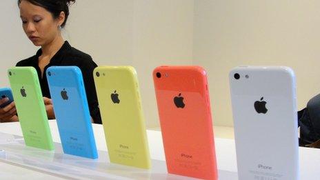 China media: iPhone models - BBC News
