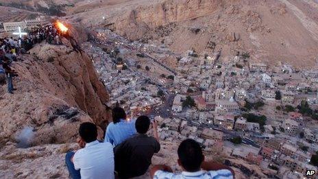 Christian villagers cast doubt on Syria jihadist ‘threat’ - BBC News
