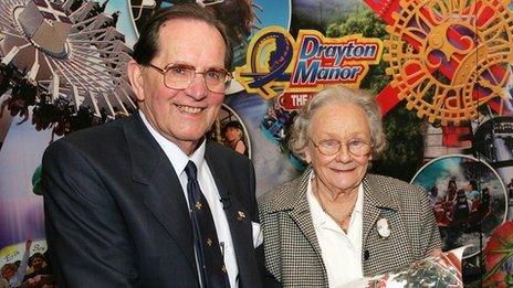 Drayton Manor Theme Park founder George Bryan dies, aged 92 - BBC News