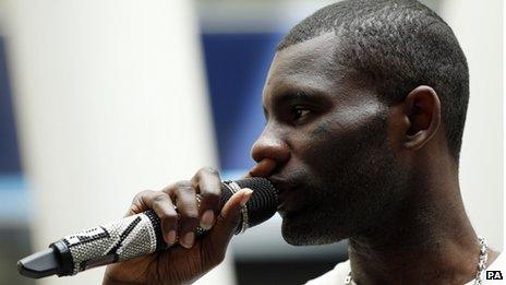 Wretch 32 and MistaJam pay tribute to rapper Depzman - BBC News