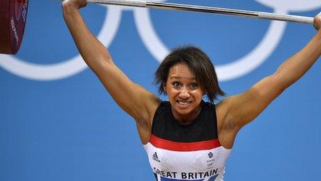 Zoe Smith becomes second British woman to win European medal - BBC Sport