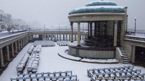 Restoration work for Eastbourne's historic bandstand - BBC News
