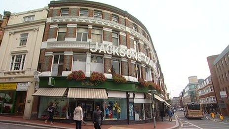 Jackson's in Reading to close by Christmas after 138 years - BBC News
