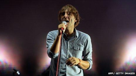 Phoenix announce details of 2014 UK tour dates - BBC News