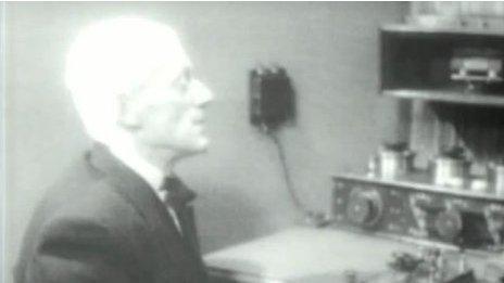 100th anniversary of Titanic hero Jack Phillips memorial - BBC News