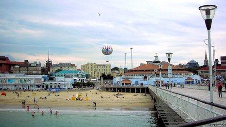 Revamp of Bournemouth's Pier Approach area begins - BBC News