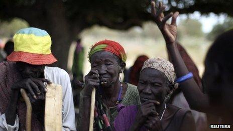 South Sudan: Jonglei militia 'kills dozens' - BBC News