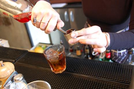 Why do some people prefer bitter drinks? - BBC News