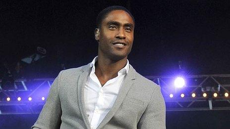 Blue singer Simon Webbe has declared himself bankrupt - BBC News