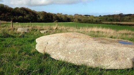 Work begins on ancient Cornish monument - BBC News