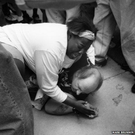 The teenager who saved a man with an SS tattoo - BBC News