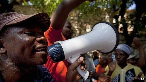 Dominican Republic denies immigration ruling is 'racist' - BBC News