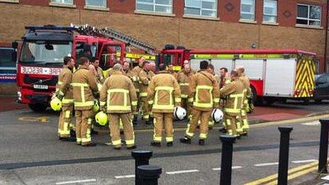 Harrogate Hospital acid scare prompts evacuation - BBC News
