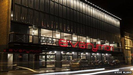 Liverpool Everyman theatre announces reopening - BBC News