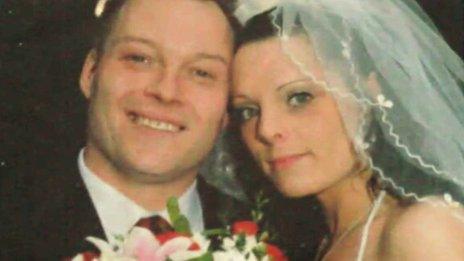 Leicester City Council loses bid to evict widow - BBC News
