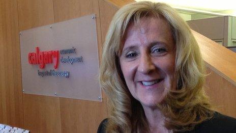 Booming Canada recruits British and Irish workers - BBC News