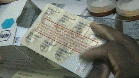 Parents lobby MPs for anti-acne drug Roaccutane ban - BBC News