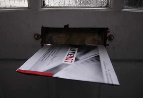 See Hear: Deaf customer frustrated by Lovefilm - BBC News