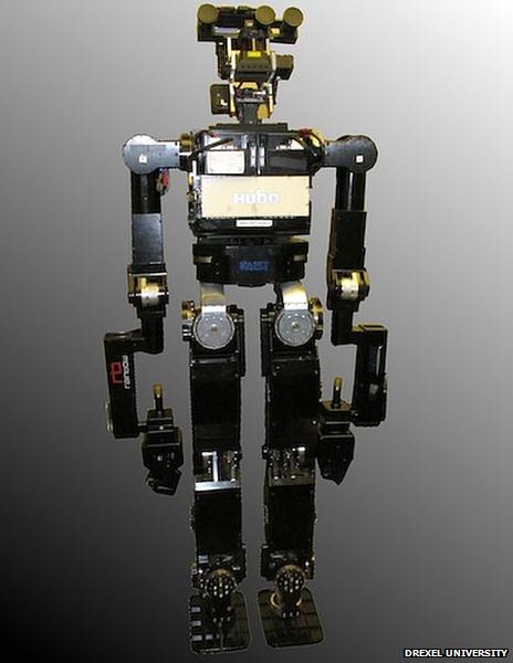 Disaster robots compete in Darpa's Florida challenges - BBC News