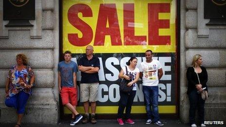 UK retail sales figures explained by ONS - BBC News