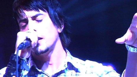 Lostprophets' Ian Watkins: 'Tech savvy' web haul - BBC News