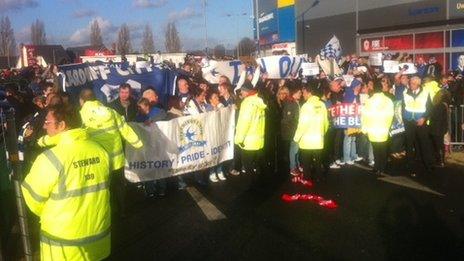 Cardiff City fans protest against owner Vincent Tan - BBC News