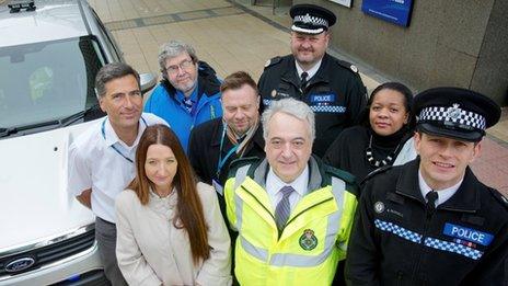 Mental health police project shared in West Midlands - BBC News