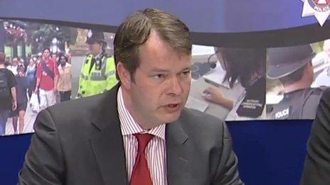 Becky Godden misconduct detective Steve Fulcher keeps job - BBC News