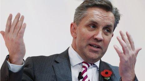 Sainsbury's Justin King happy to be middle-of-the-road - BBC News