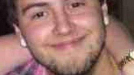 Joseph Kent killed on wife's birthday night out - BBC News