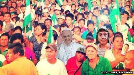 Costa Rica: 'Fake' crowd at election rally - BBC News