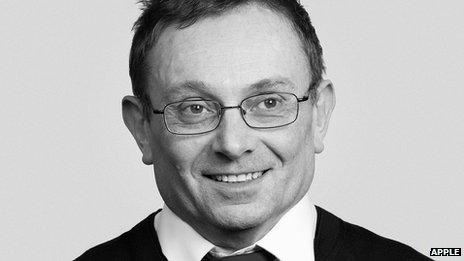 Apple names 'computer bus man' Alex Townsend as Mac innovator - BBC News