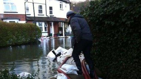 Mayor holds emergency meeting over flood risk in Kenley - BBC News