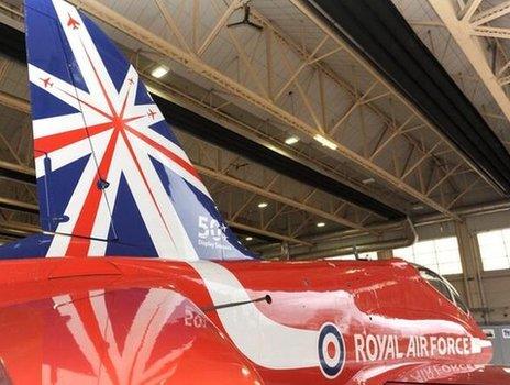 New Red Arrows tailfin design for 50th display season - BBC News